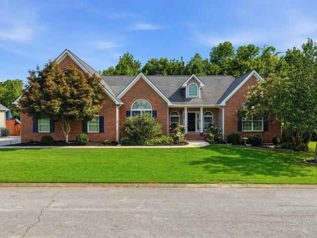8644 Wading Branch Ct, Ooltewah, TN 37363