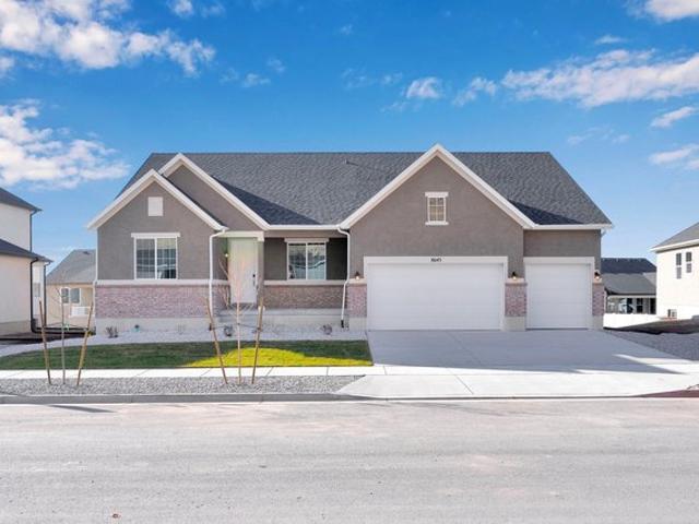 8645 N Halloran Ct Unit 1323, Lake Point, UT 84074