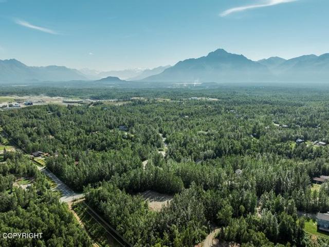 8645 E Highlands Cir, Palmer, AK 99645