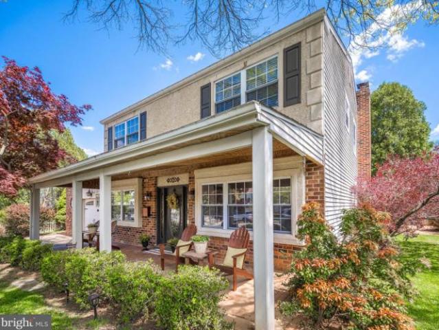 8647 Belfry Dr, Philadelphia, PA 19128