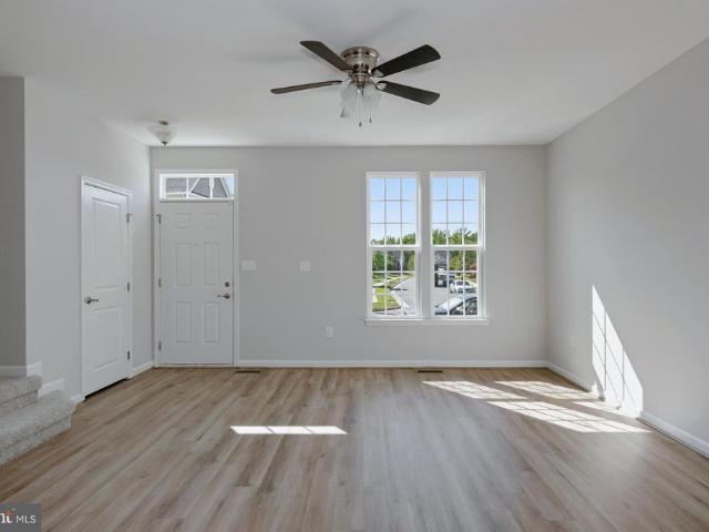 8647 Rosecrans Lane