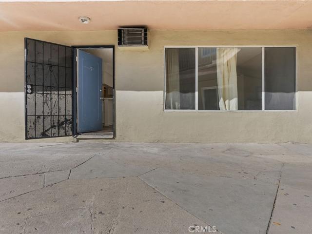 8649 Sunland Boulevard 5