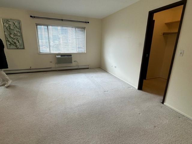 8649 1/2 W Foster Ave, Unit 1B, Chicago, IL 60656 | MLS #12617 | Compass