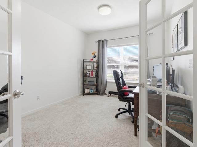 8640 Thatcher Lane