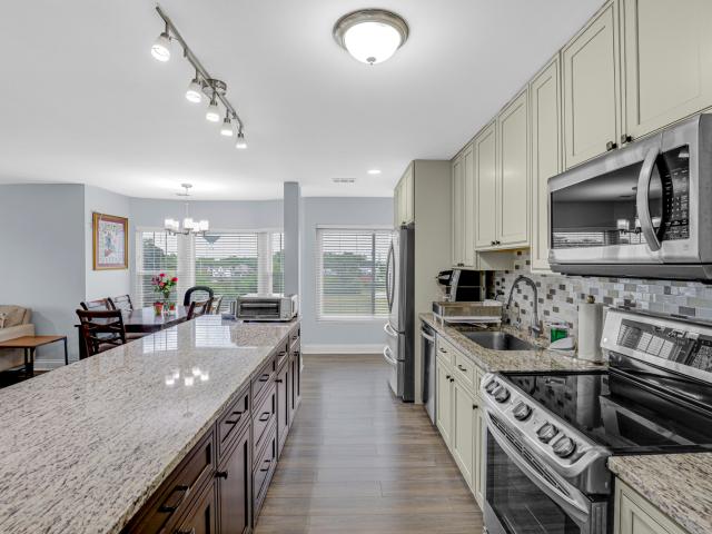 8640 waukegan road # 425
