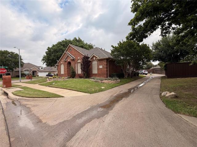 8640 Woodcreek Drive