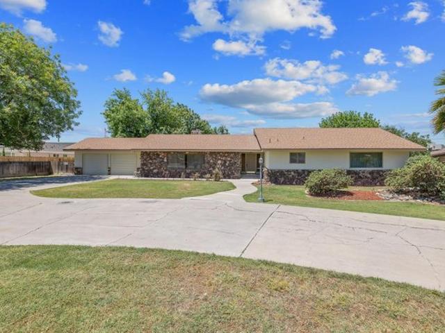 8640 12th Ave, Hanford, CA 93230
