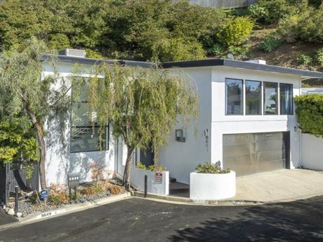 8641 Metz Pl, Los Angeles, CA 90069