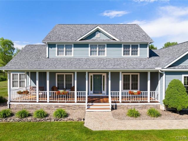 8641 Emerald Circle S