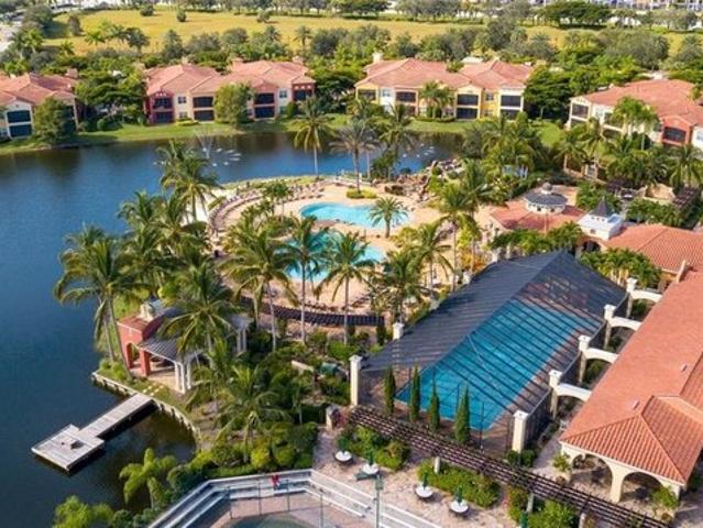 8641 Piazza Del Lago Cir Unit 101, Estero, FL 33928