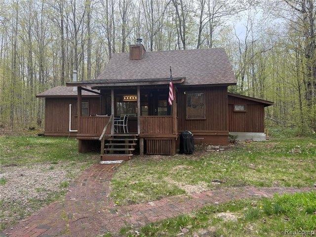 8641 Springdale Dr, Star Township, MI 49730