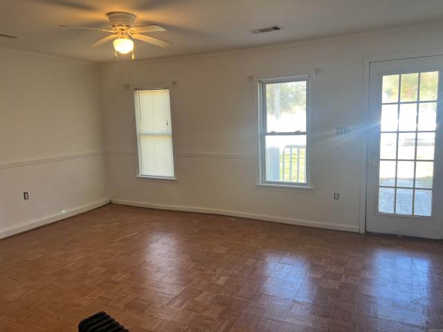 8643 Hwy 270 W