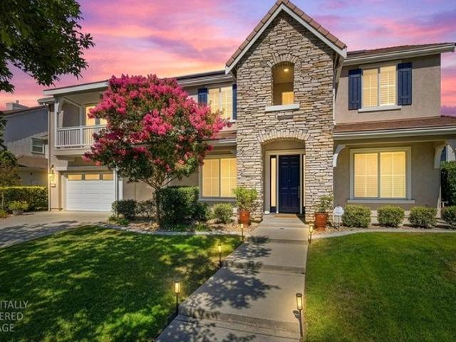 8643 Parada Ct, Roseville, CA 95747