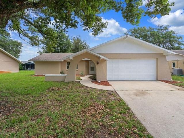 8643 Woodbridge Dr, New Port Richey, FL 34655