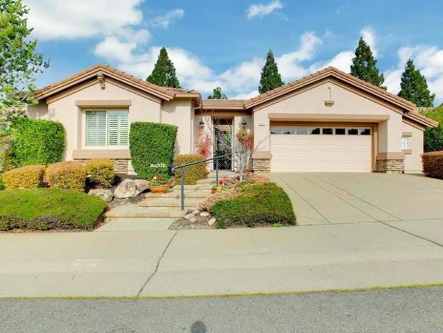 864 Castleberry Ln, Lincoln, CA 95648