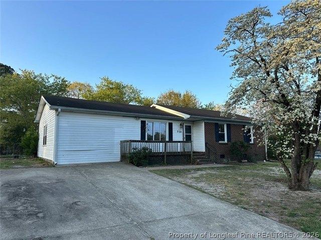 864 Durwood Dr, Fayetteville, NC 28311