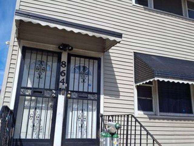 864 E 87th Pl, Chicago, IL 60619