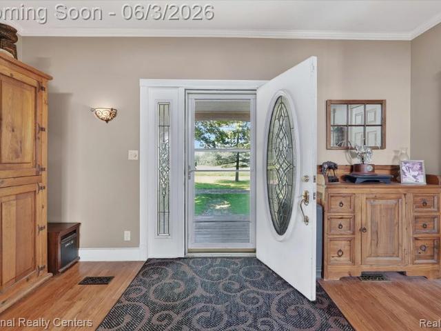864 E Lovejoy Road