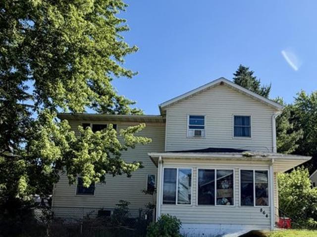 864 Fountain St, Fountain City, WI 54629