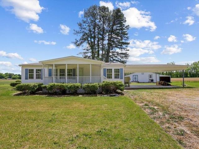 864 Old Dam Rd, Selma, NC 27576