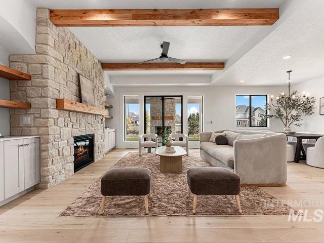 864 N Gracie Ave Lot 11/3