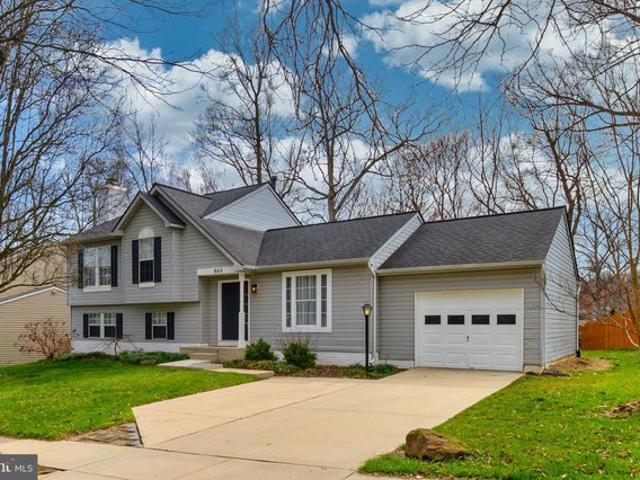 864 Snow Valley Ln, Odenton, MD 21113
