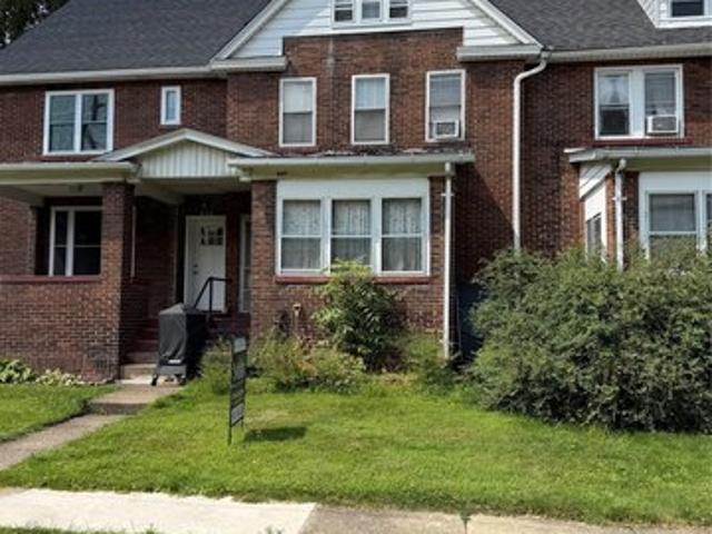 864 Rumsey Ave, Erie, PA 16511