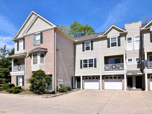 864 Tollis Pkwy, Broadview Heights, OH 44147