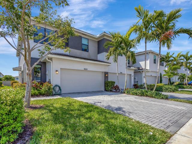 8654 Antarus Dr, Lake Worth, FL 33467 | MLS #B26029