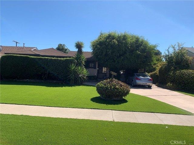 8657 Morehart Ave, Los Angeles, CA 91352