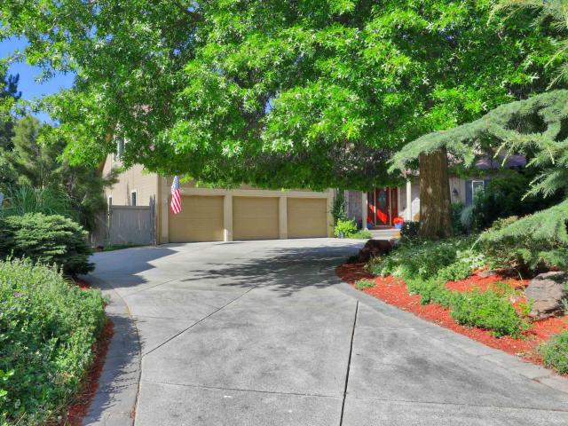 8657 W Creekrun Way