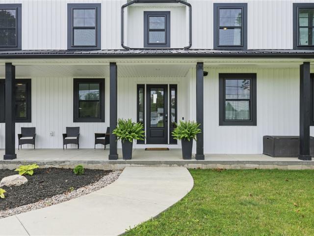 8658 E Main Road