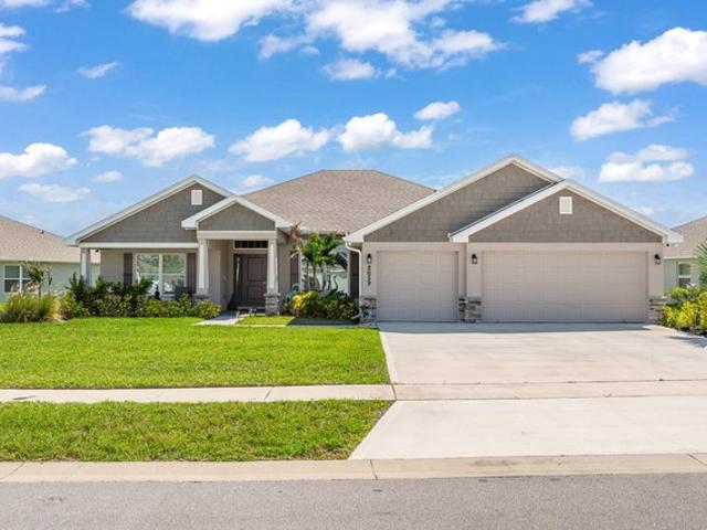 8659 Waterstone Blvd, Fort Pierce, FL 34951