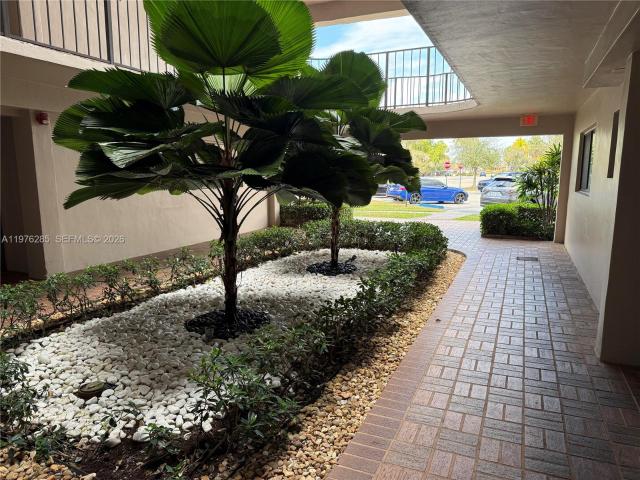 8650 SW 133rd Avenue Rd, Unit 102, Miami, FL 33183 | MLS #A11976 | Compass