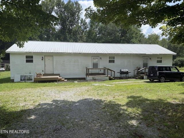 8651 Sparta Hwy, Crossville, TN 38572