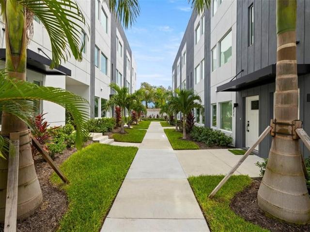 865 6th Ave S Unit 17, Saint Petersburg, FL 33701