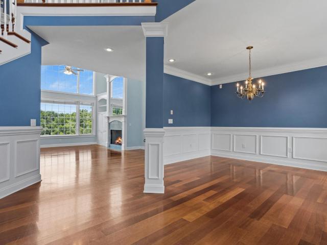 865 E Heathland Drive
