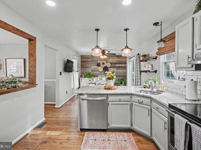 865 Elmwood Court