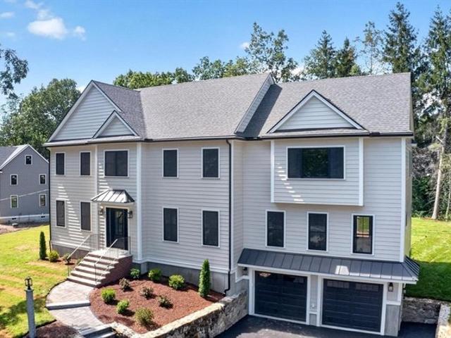 865 Johnson St, North Andover, MA 01845