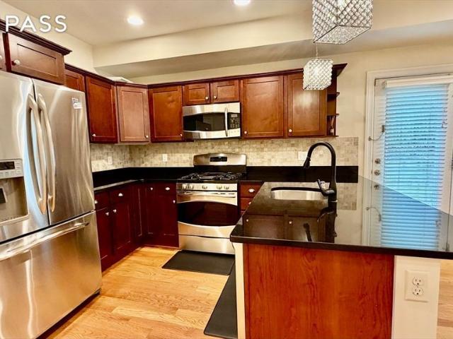 865 Lagrange St 4, Boston, MA