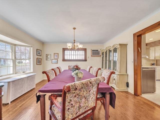 865 Livingston Rd