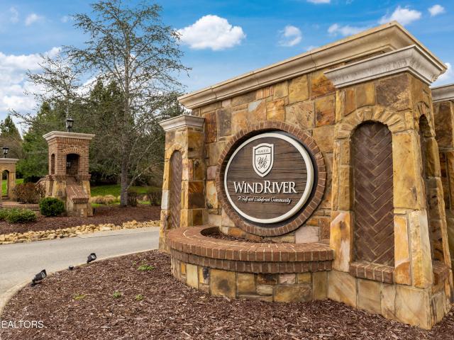 865 Navigator Drive