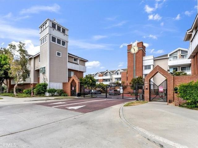 865 S B St Apt G1, Oxnard, CA 93030