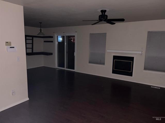 865 Tumbleweed Ave
