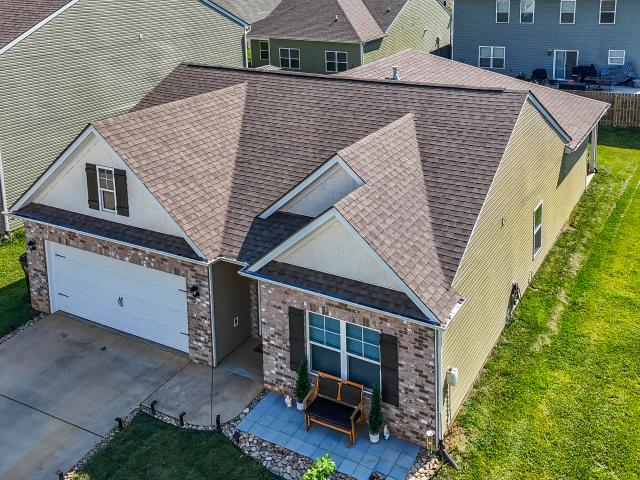 8669 Leeanna Brooke Lane