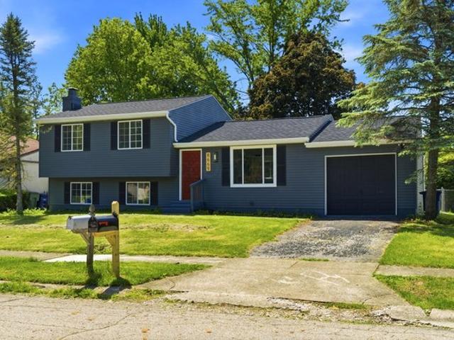 8669 Ripton Dr, Powell, OH 43065
