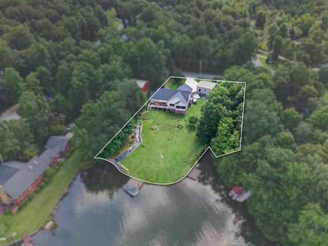 8661 Cherokee Trl, Crossville, TN 38572