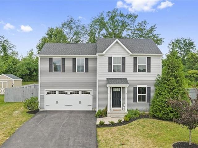8661 Cobalt Dr, Cicero, NY 13039