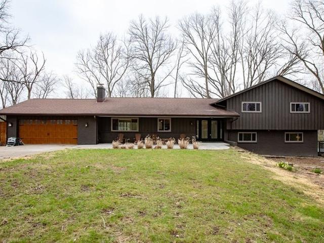 8661 Hide A Way Ln, Washington Township, OH 45458