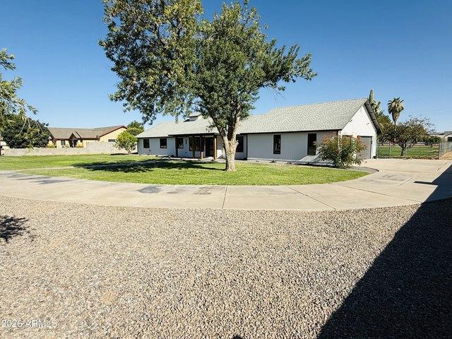 8663 E Winnston Cir, Mesa, AZ 85212